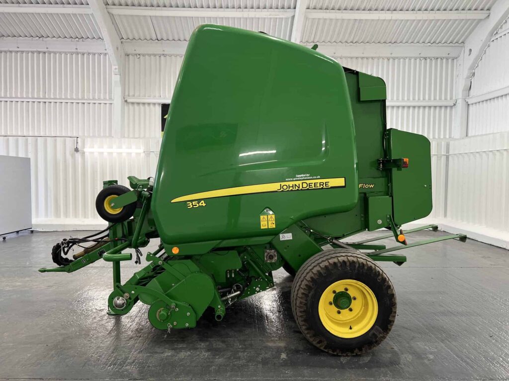 JOHN DEERE 854 ROUND BALER - GM Stephenson Ltd