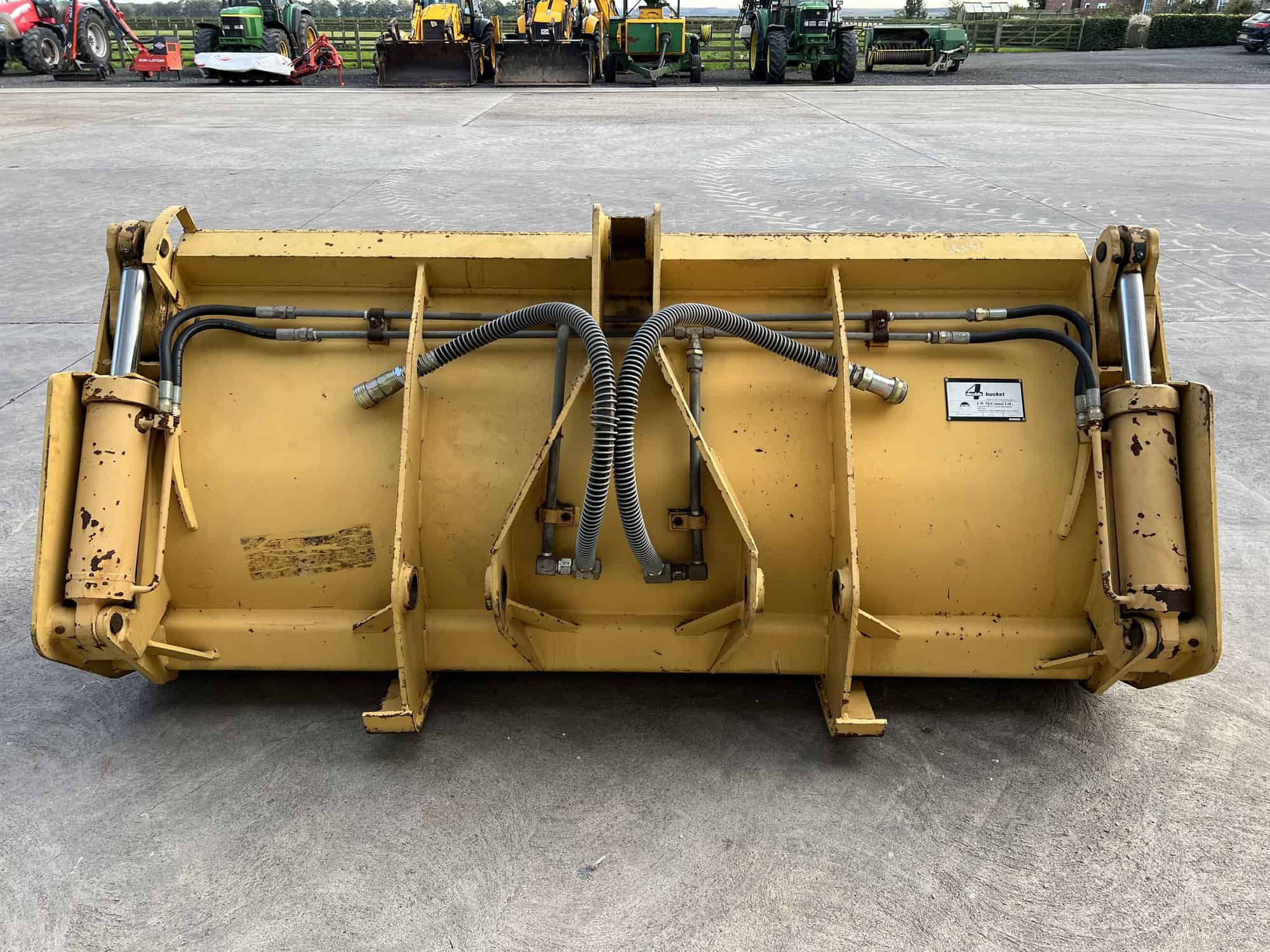 McCONNEL 4 IN 1 BUCKET - GM Stephenson Ltd