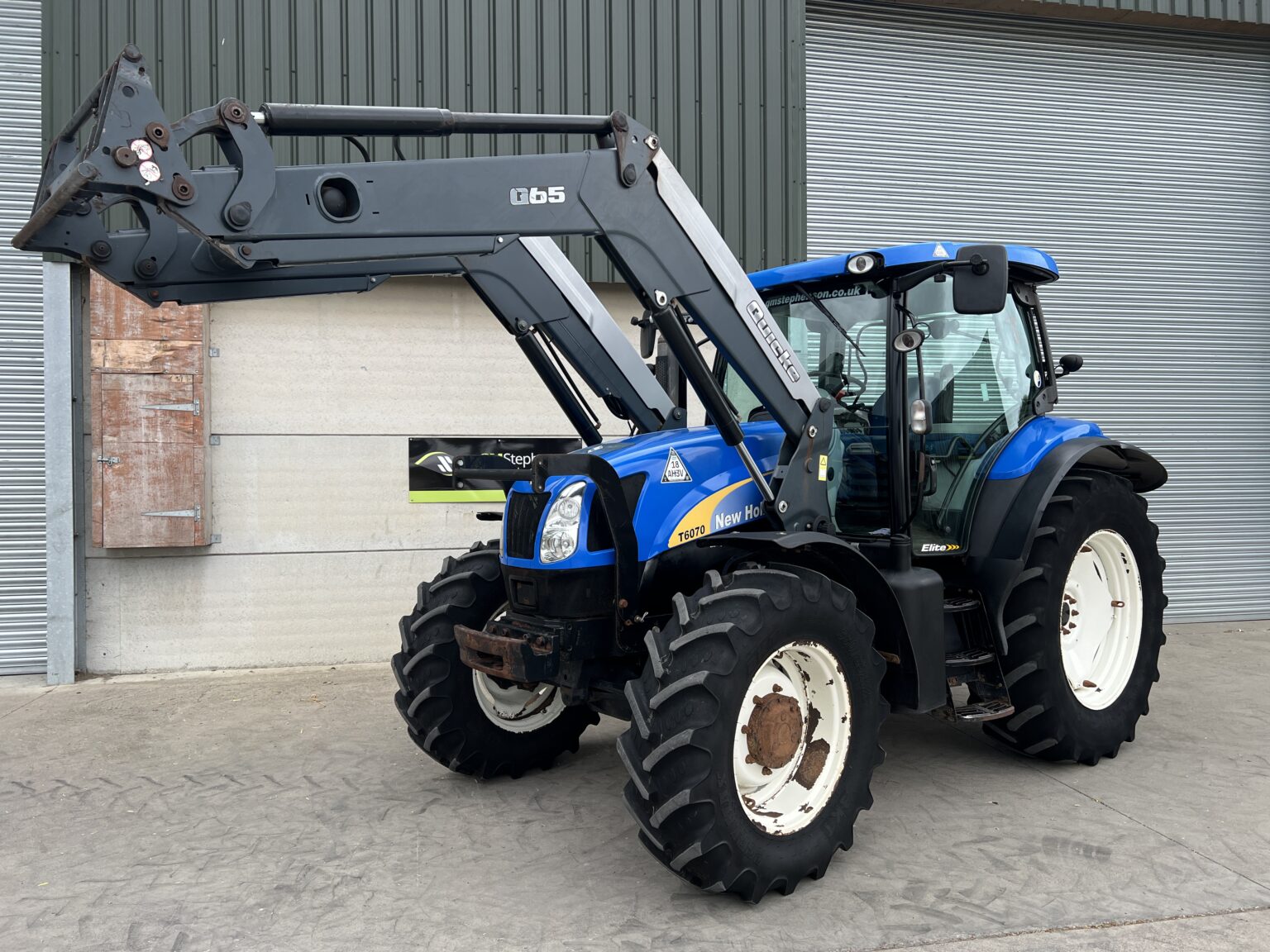 NEW HOLLAND T6070 C/W QUICKE Q65 FRONT LOADER - GM Stephenson Ltd