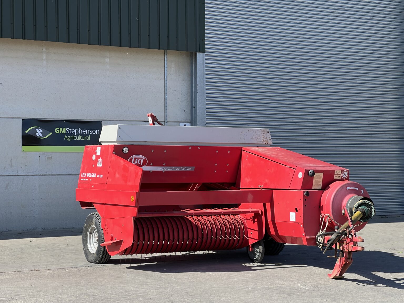 WELGER AP630 CONVENTIONAL BALER - GM Stephenson Ltd