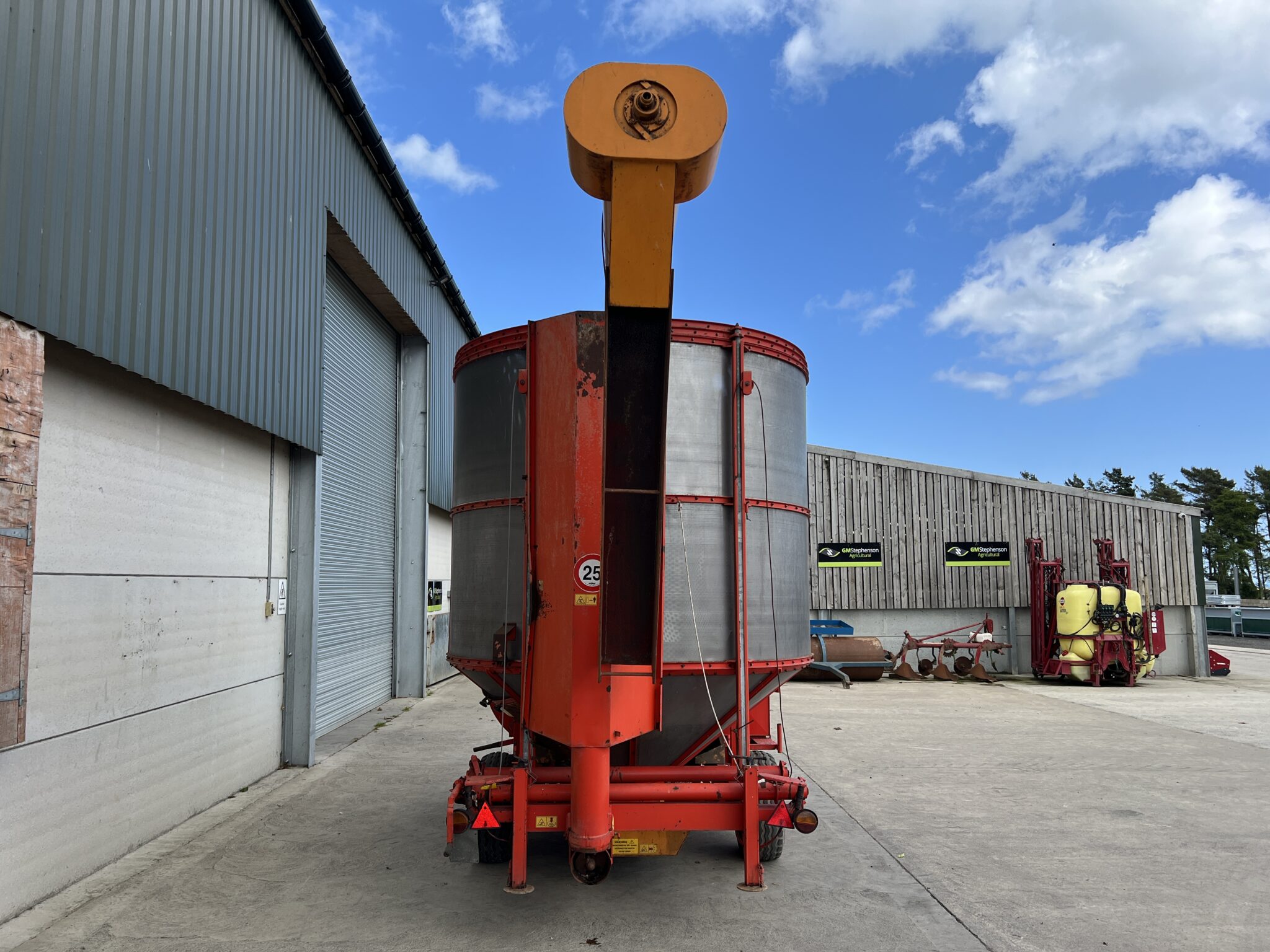 MASTER SUPER 120 12T MOBILE GRAIN DRIER - GM Stephenson Ltd
