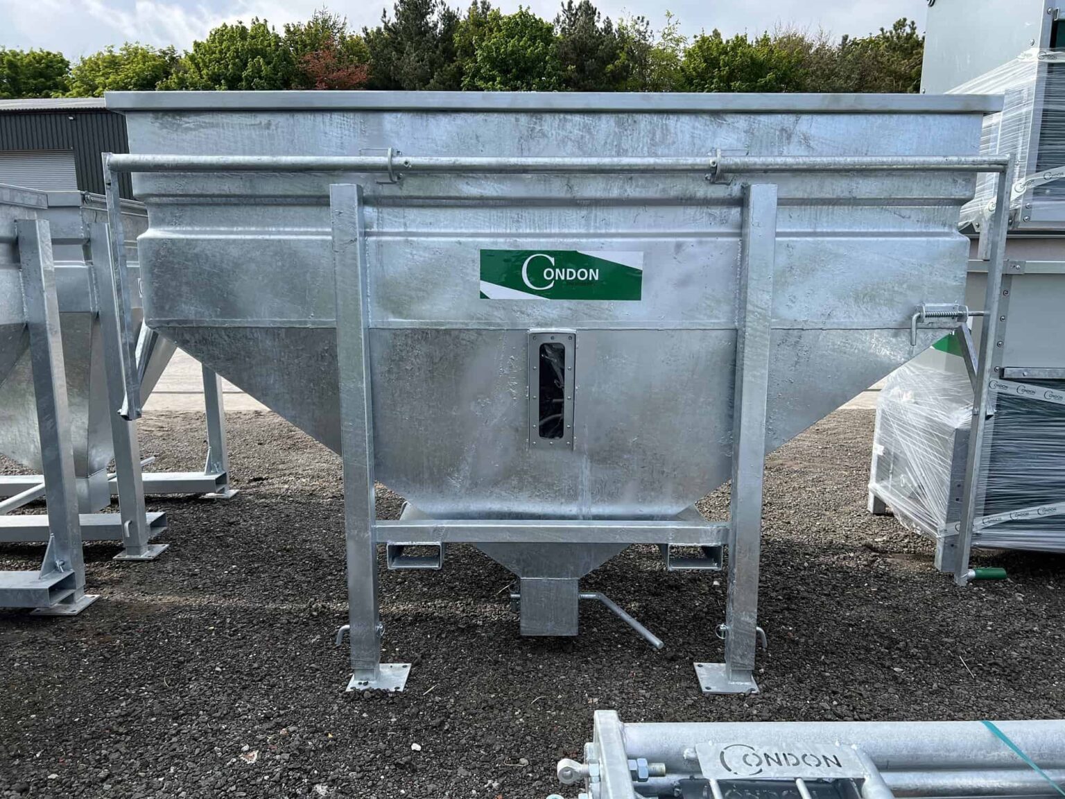 CONDON ENGINEERING FEED BIN FROM 1 TONNE TO 12 TONNE - GM Stephenson Ltd