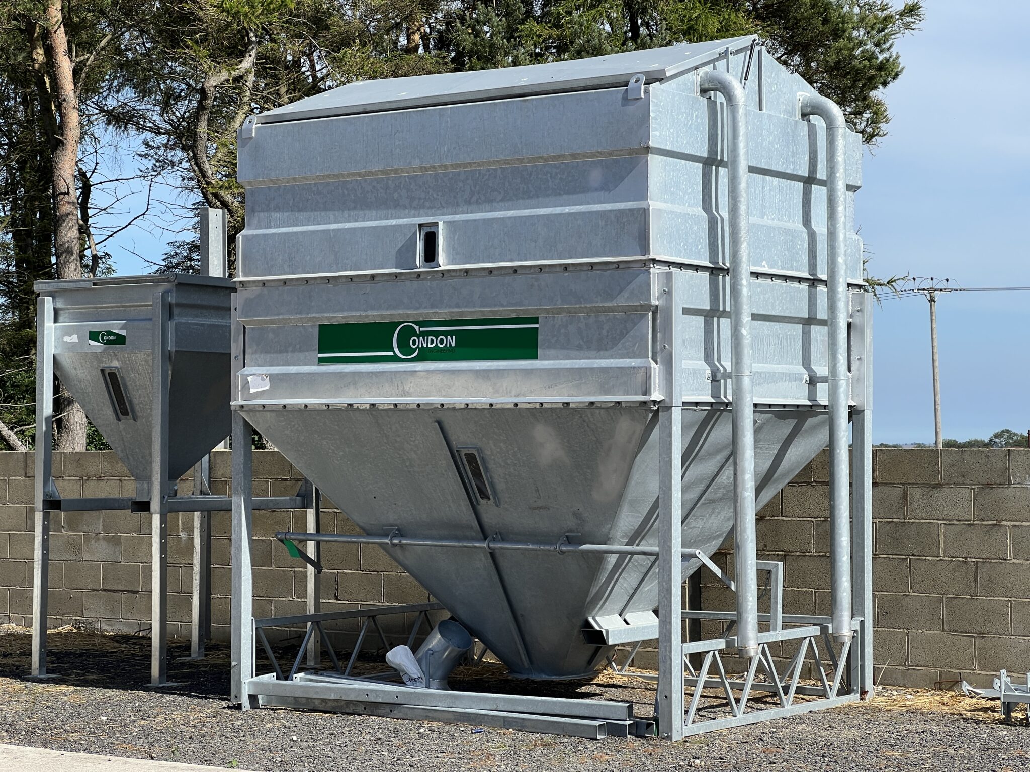 CONDON ENGINEERING FEED BIN FROM 1 TONNE TO 12 TONNE - GM Stephenson Ltd