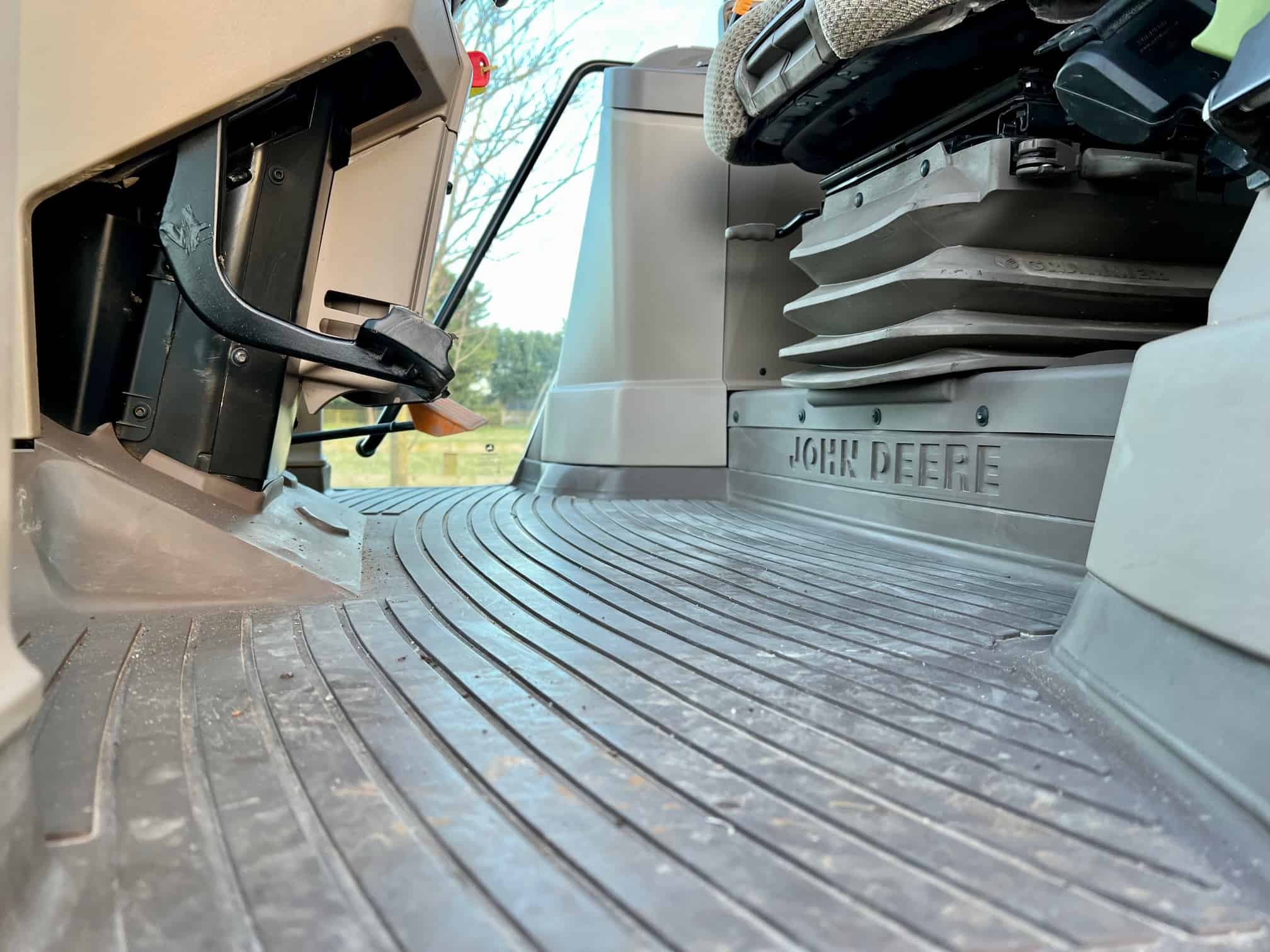 JOHN DEERE 6155M *FRONT LINKS* *VIDEO INSIDE* - GM Stephenson Ltd