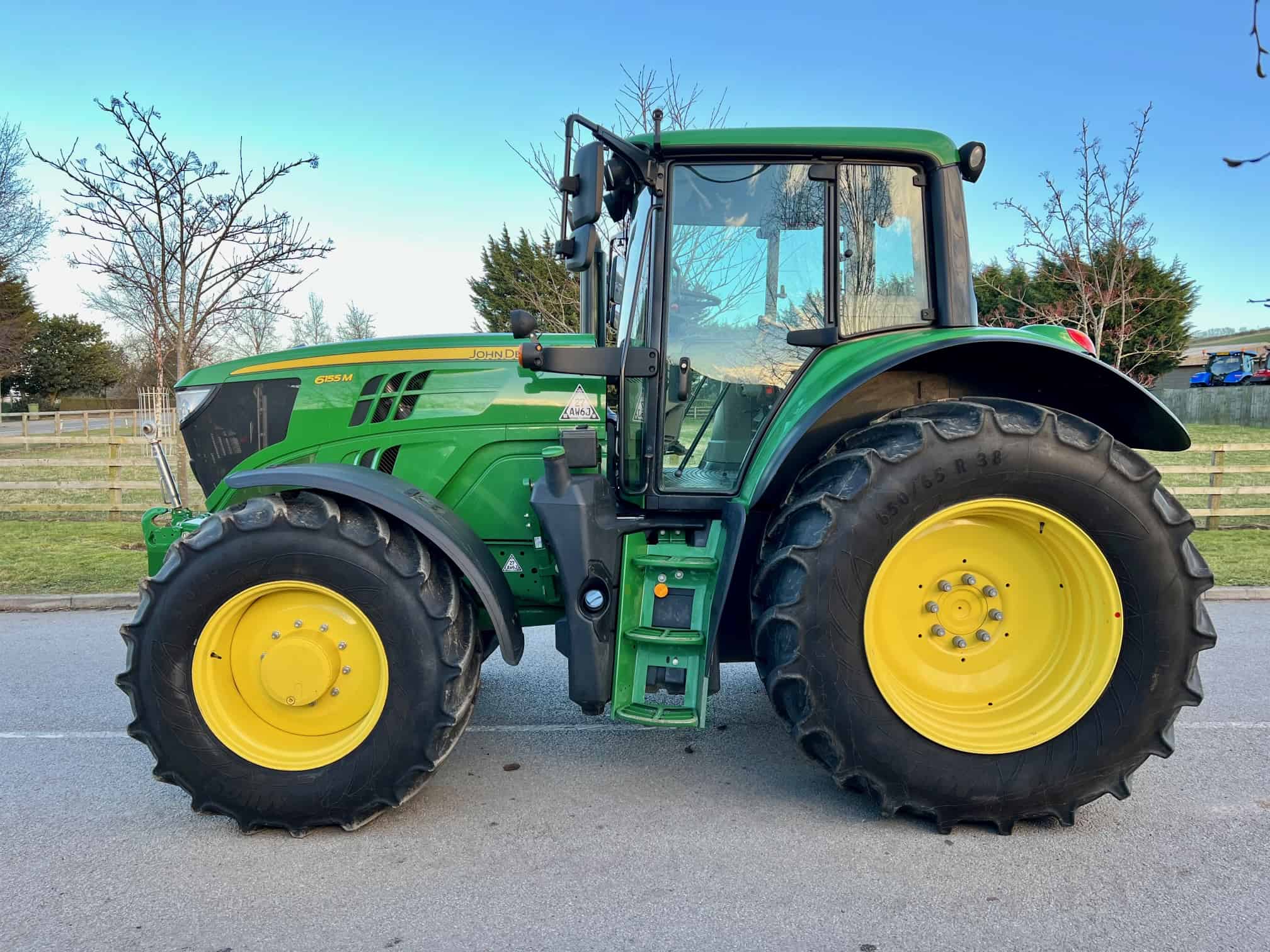 JOHN DEERE 6155M *FRONT LINKS* *VIDEO INSIDE* - GM Stephenson Ltd