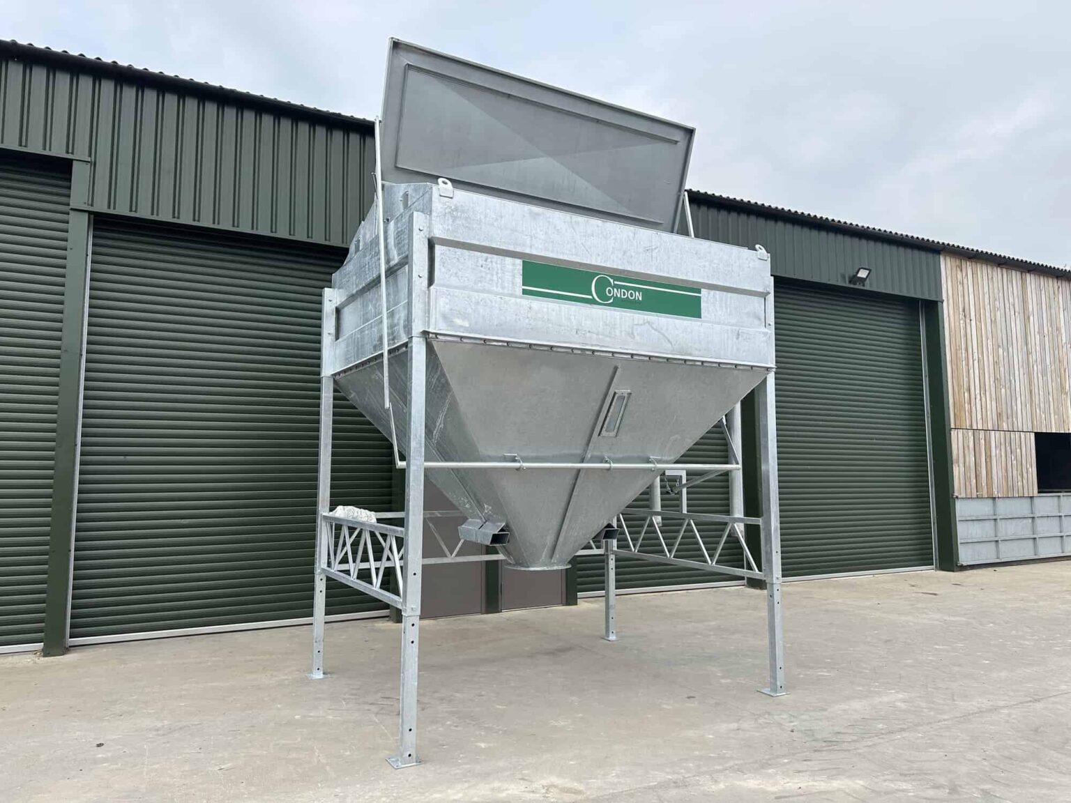 CONDON ENGINEERING FEED BIN FROM 1 TONNE TO 12 TONNE - GM Stephenson Ltd