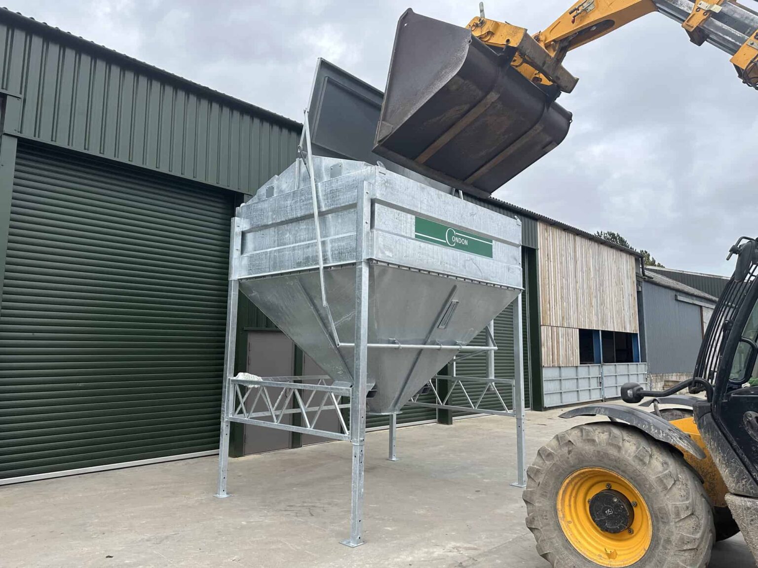 CONDON ENGINEERING FEED BIN FROM 1 TONNE TO 12 TONNE - GM Stephenson Ltd