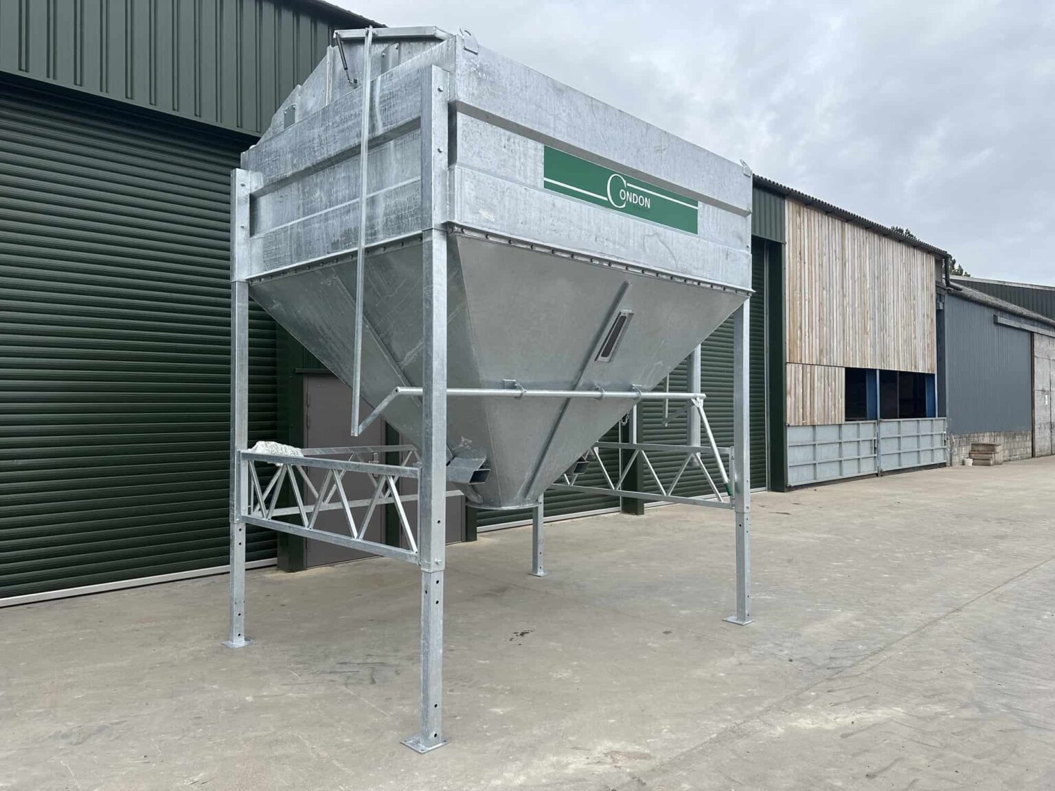 CONDON ENGINEERING FEED BIN FROM 1 TONNE TO 12 TONNE - GM Stephenson Ltd