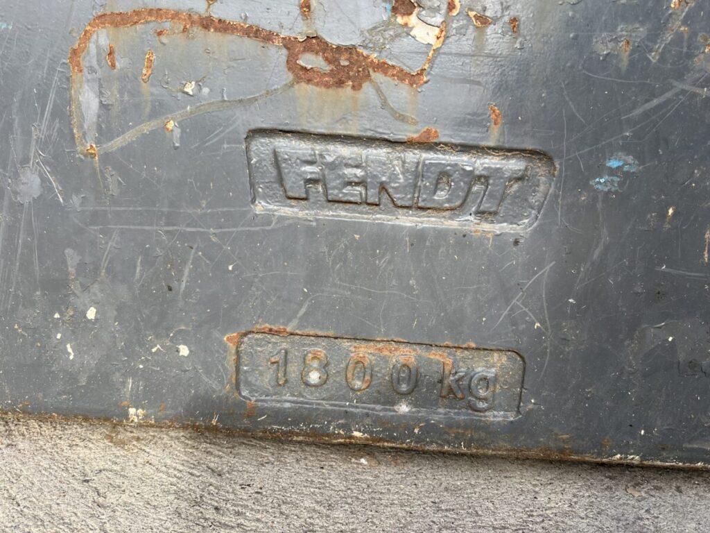 FENDT 1800KG WEIGHT BLOCK - GM Stephenson Ltd