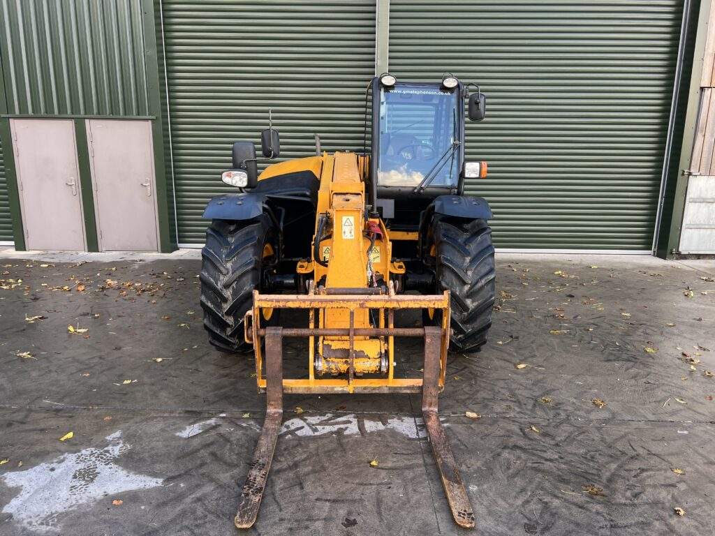 JCB 526-56 - GM Stephenson Ltd