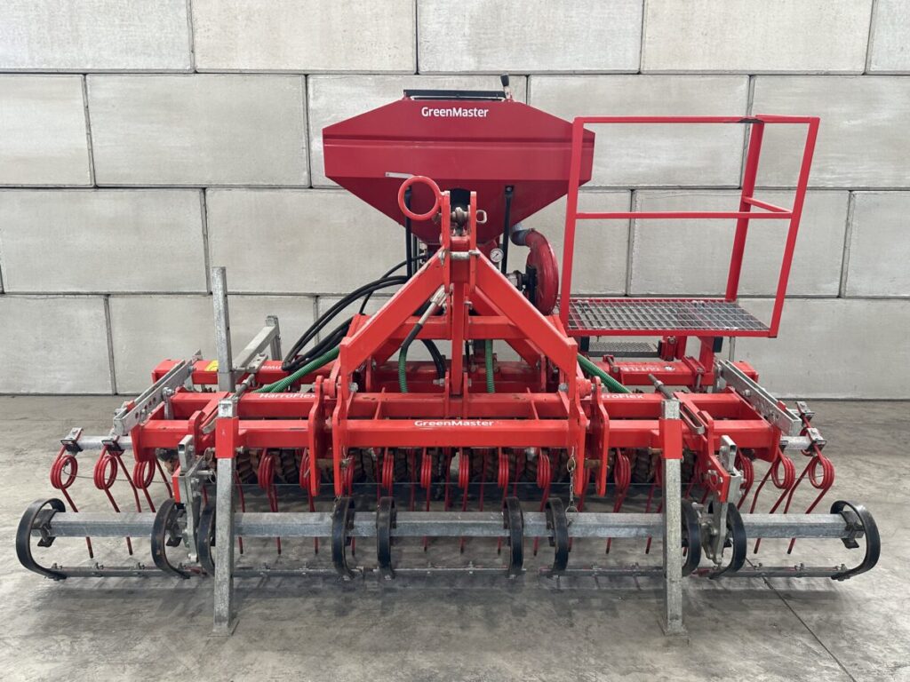 GUTTLER GREENMASTER 300 SEEDER - GM Stephenson Ltd